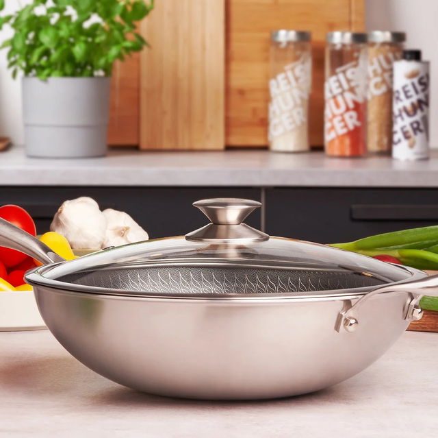 Wok Materialien im Vergleich | Vor- & Nachteile | BISSFEST