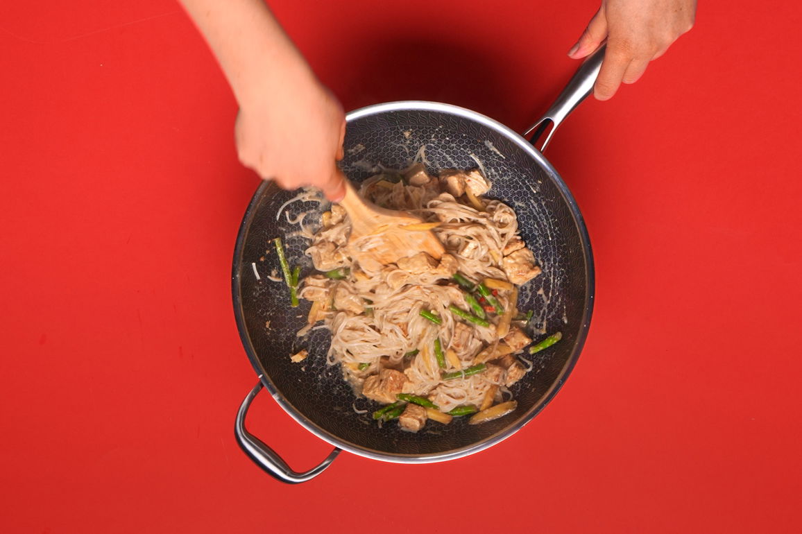 Im Wok richtig kochen | Tipps und Tricks | REISHUNGER
