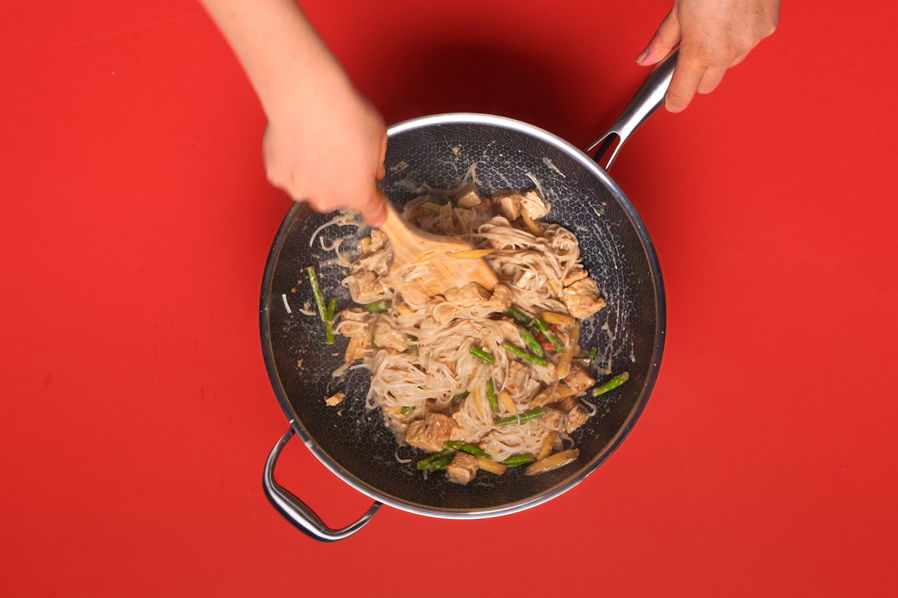 Im Wok richtig kochen | Tipps und Tricks | REISHUNGER